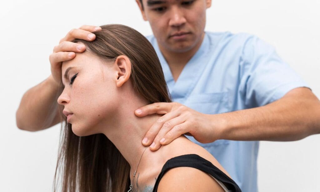 Assessing and Managing Neck Injuries: First Aid Approach - FITPAA