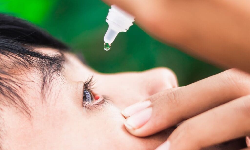 First Aid for Chemical Eye Exposure: Immediate Irrigation and Medical ...