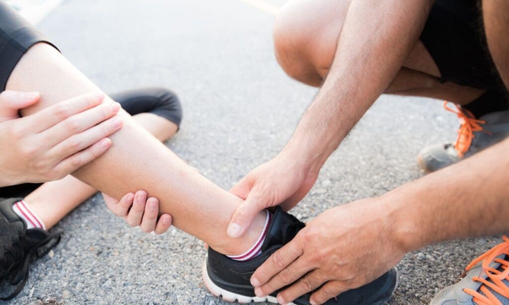Recognizing and Managing Shin Splints: First Aid and Rehabilitation ...