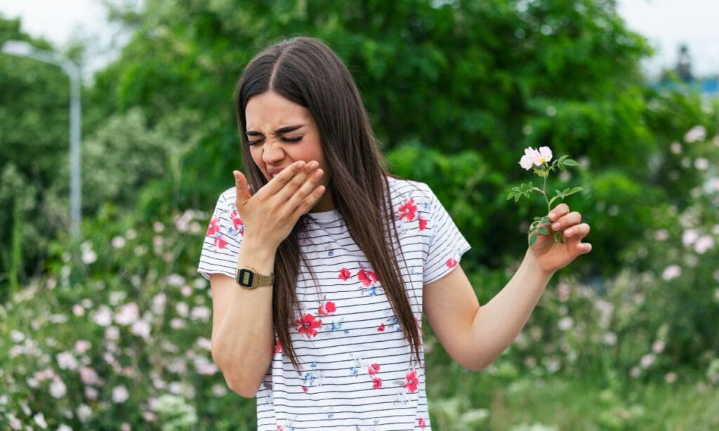 Handling Allergic Reactions to Tree Pollen: First Aid Tips - FITPAA